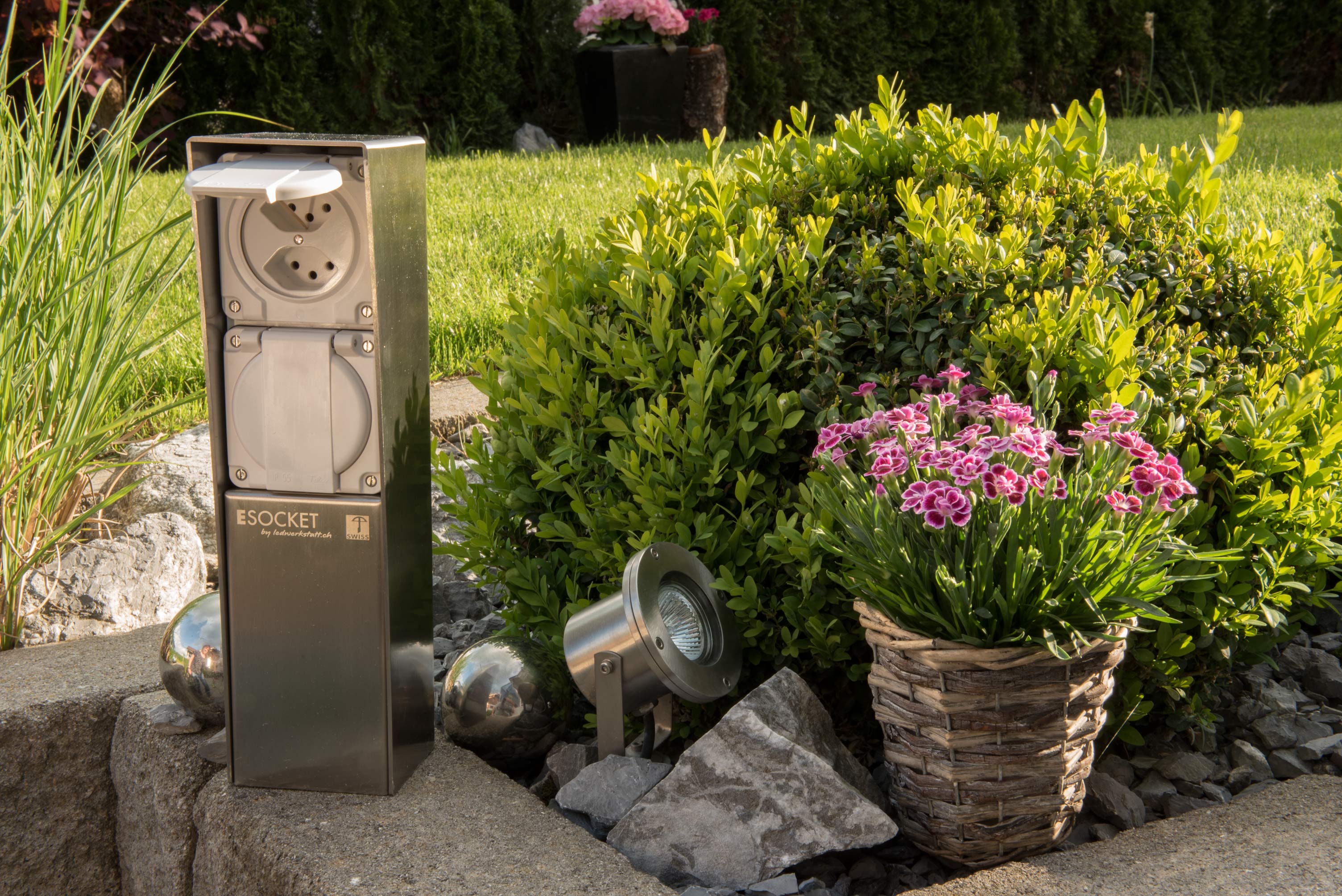 schlusssäule, Feller NEVO NAP, Hager Robusto NAP, Steckdosensäule